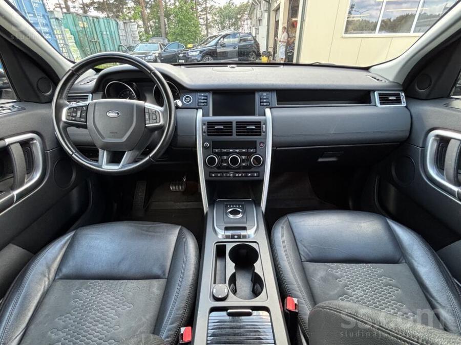 Серый Ленд Ровер Discovery Sport 2018 в Рига, объемом двигателя 2.00 л и пробегом 110 тыс. км за 18490 €, фото 12 на AUTOMOTO.COM.LV