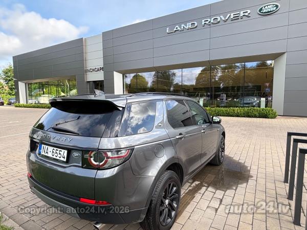 Grey Land Rover Discovery Sport 2018 in Tallinn, with an engine capacity of 2.00 L and mileage of 11 thousand km for 17990 €, photo 2 on AUTOMOTO.COM.LV