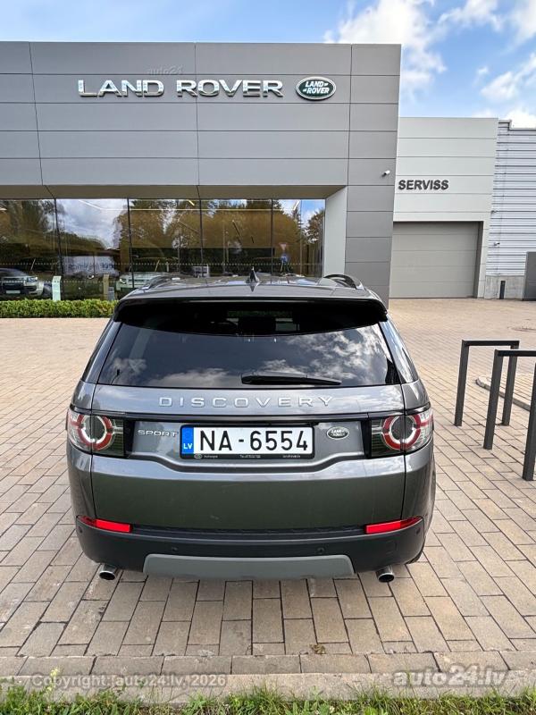 Grey Land Rover Discovery Sport 2018 in Tallinn, with an engine capacity of 2.00 L and mileage of 11 thousand km for 17990 €, photo 3 on AUTOMOTO.COM.LV