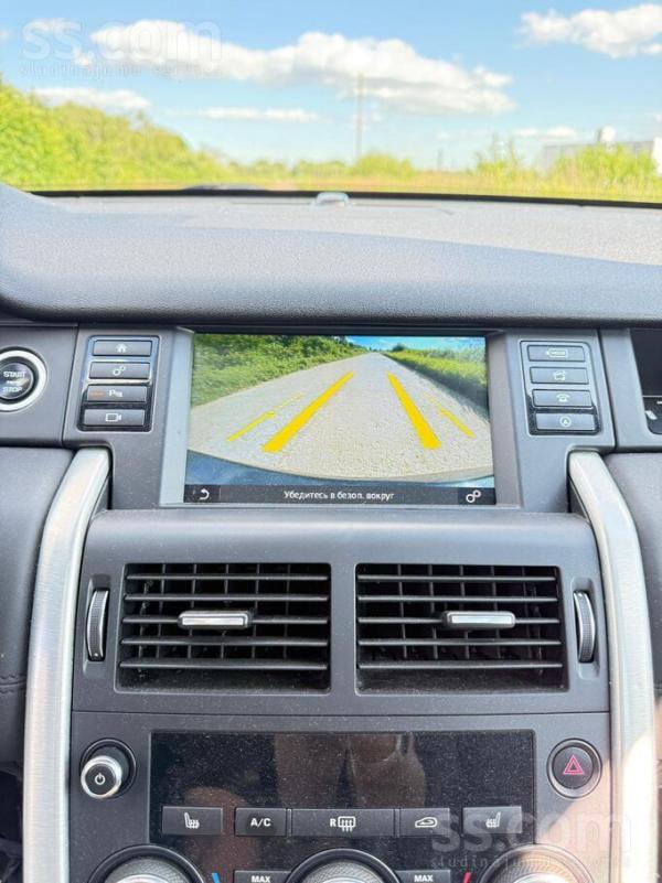 Grey Land Rover Discovery Sport 2018 in Jekabpils, with an engine capacity of 2.00 L and mileage of 279 thousand km for 9100 €, photo 6 on AUTOMOTO.COM.LV