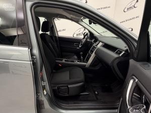 Pelēks Land Rover Discovery Sport 2018 Avižieniai, ar dzinēja tilpumu 2.00 L un nobraukumu 170 tūkst. km par 12400 €, foto 5 vietnē AUTOMOTO.COM.LV