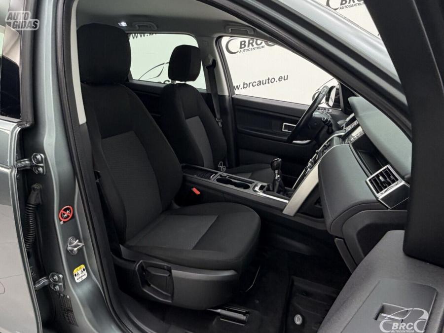 Pelēks Land Rover Discovery Sport 2018 Avižieniai, ar dzinēja tilpumu 2.00 L un nobraukumu 170 tūkst. km par 12400 €, foto 8 vietnē AUTOMOTO.COM.LV