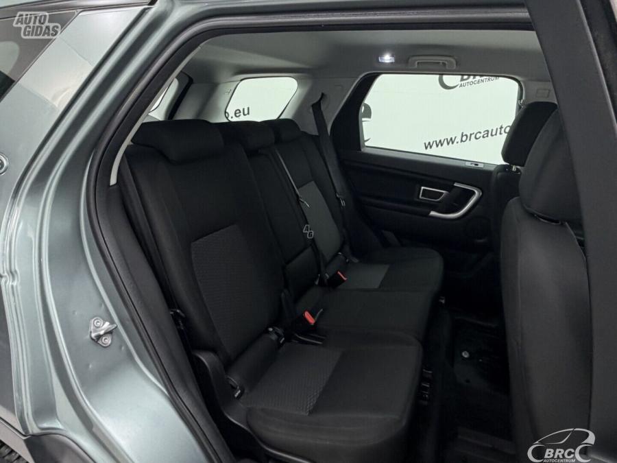 Pelēks Land Rover Discovery Sport 2018 Avižieniai, ar dzinēja tilpumu 2.00 L un nobraukumu 170 tūkst. km par 12400 €, foto 12 vietnē AUTOMOTO.COM.LV