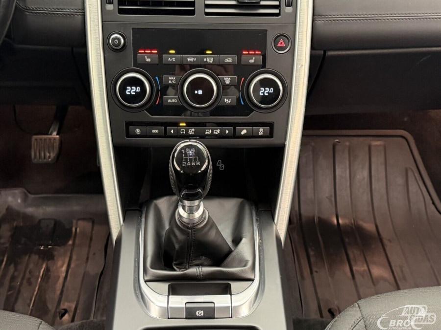 Pelēks Land Rover Discovery Sport 2018 Avižieniai, ar dzinēja tilpumu 2.00 L un nobraukumu 170 tūkst. km par 12400 €, foto 18 vietnē AUTOMOTO.COM.LV