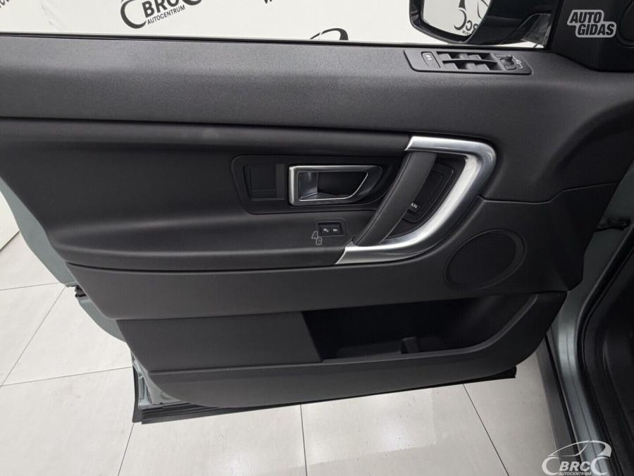 Pelēks Land Rover Discovery Sport 2018 Avižieniai, ar dzinēja tilpumu 2.00 L un nobraukumu 170 tūkst. km par 12400 €, foto 20 vietnē AUTOMOTO.COM.LV