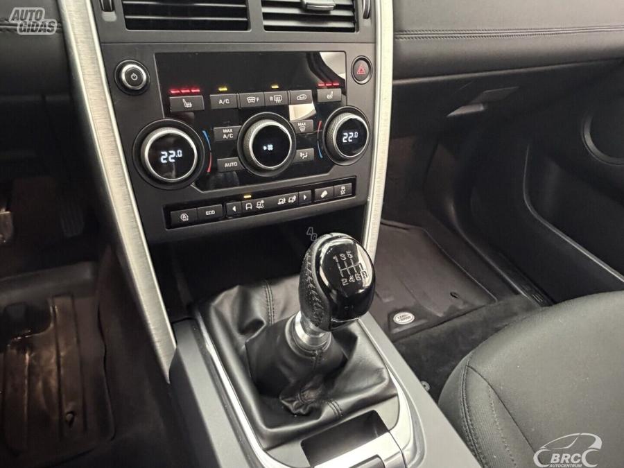 Pelēks Land Rover Discovery Sport 2018 Avižieniai, ar dzinēja tilpumu 2.00 L un nobraukumu 170 tūkst. km par 12400 €, foto 27 vietnē AUTOMOTO.COM.LV