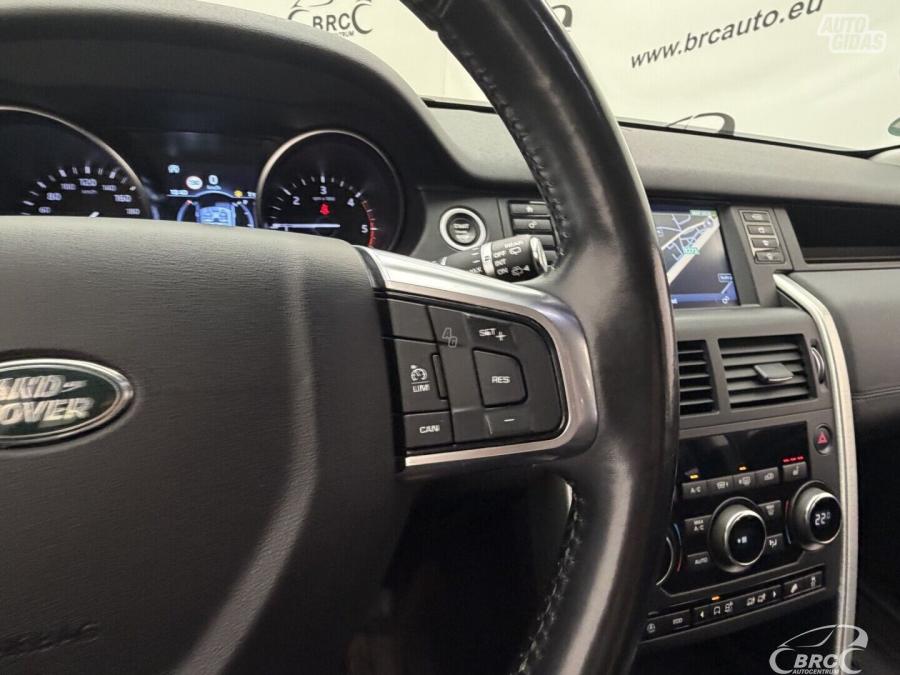 Pelēks Land Rover Discovery Sport 2018 Avižieniai, ar dzinēja tilpumu 2.00 L un nobraukumu 170 tūkst. km par 12400 €, foto 30 vietnē AUTOMOTO.COM.LV
