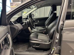 Серый Ленд Ровер Discovery Sport 2018 в Рига, объемом двигателя 2.00 л и пробегом 186 тыс. км за 12990 €, фото 17 на AUTOMOTO.COM.LV