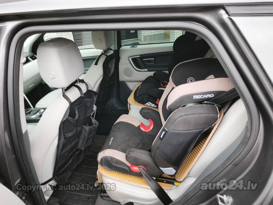 Grey Land Rover Discovery Sport 2018 in Tallinn, with an engine capacity of 2.00 L and mileage of 77 thousand km for 16500 €, photo 7 on AUTOMOTO.COM.LV