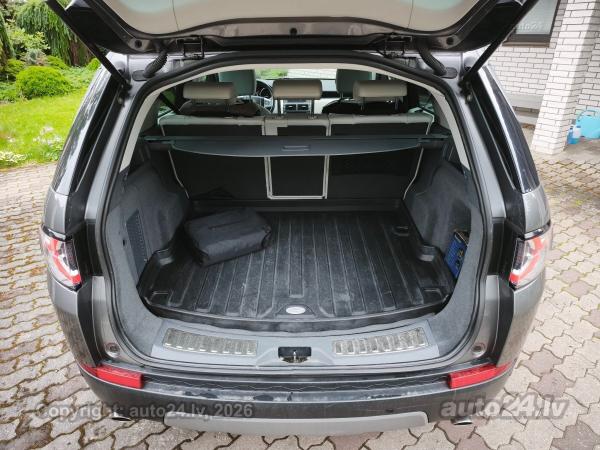 Pelēks Land Rover Discovery Sport 2018 Tallina, ar dzinēja tilpumu 2.00 L un nobraukumu 77 tūkst. km par 16500 €, foto 8 vietnē AUTOMOTO.COM.LV