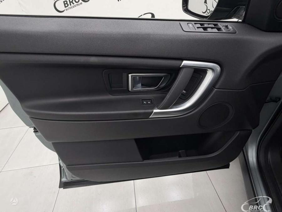 Серый Ленд Ровер Discovery Sport 2018 в Вильнюс, объемом двигателя 2.00 л и пробегом 170 тыс. км за 12300 €, фото 21 на AUTOMOTO.COM.LV