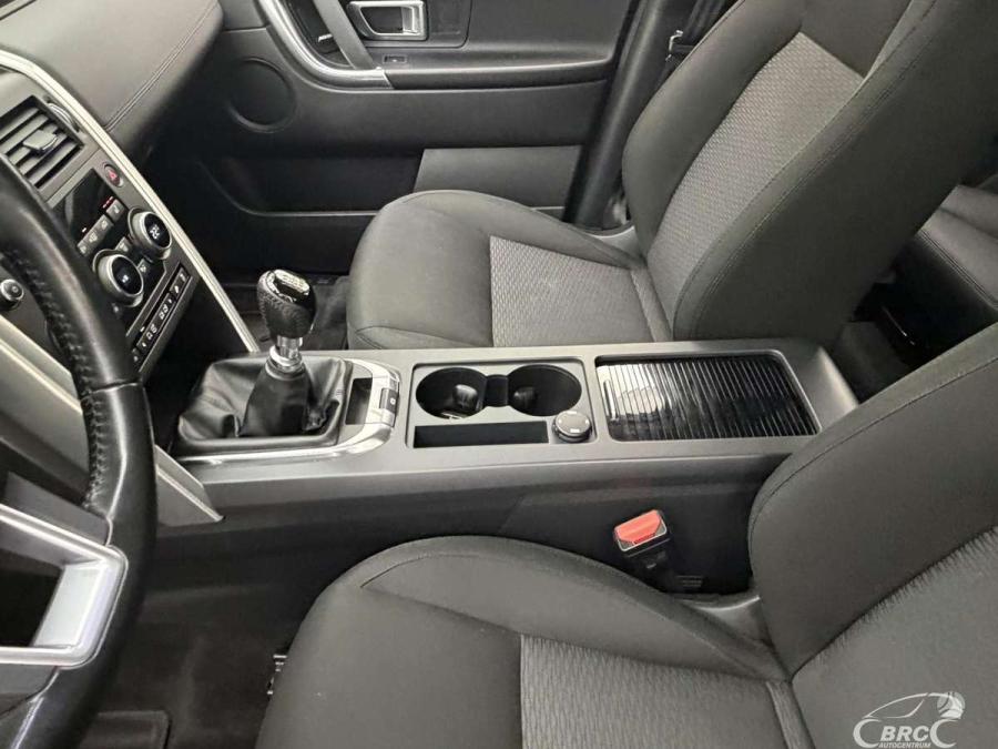 Серый Ленд Ровер Discovery Sport 2018 в Вильнюс, объемом двигателя 2.00 л и пробегом 170 тыс. км за 12300 €, фото 26 на AUTOMOTO.COM.LV
