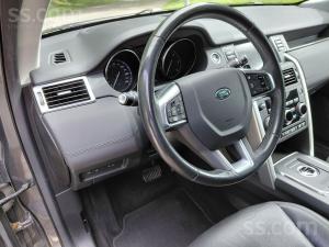 Grey Land Rover Discovery Sport 2018 in Talsi, with an engine capacity of 2.00 L and mileage of 138 thousand km for 12950 €, photo 14 on AUTOMOTO.COM.LV