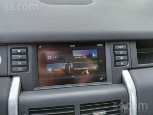 Grey Land Rover Discovery Sport 2018 in Talsi, with an engine capacity of 2.00 L and mileage of 138 thousand km for 12950 €, photo 21 on AUTOMOTO.COM.LV