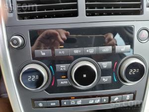 Grey Land Rover Discovery Sport 2018 in Talsi, with an engine capacity of 2.00 L and mileage of 138 thousand km for 12950 €, photo 22 on AUTOMOTO.COM.LV