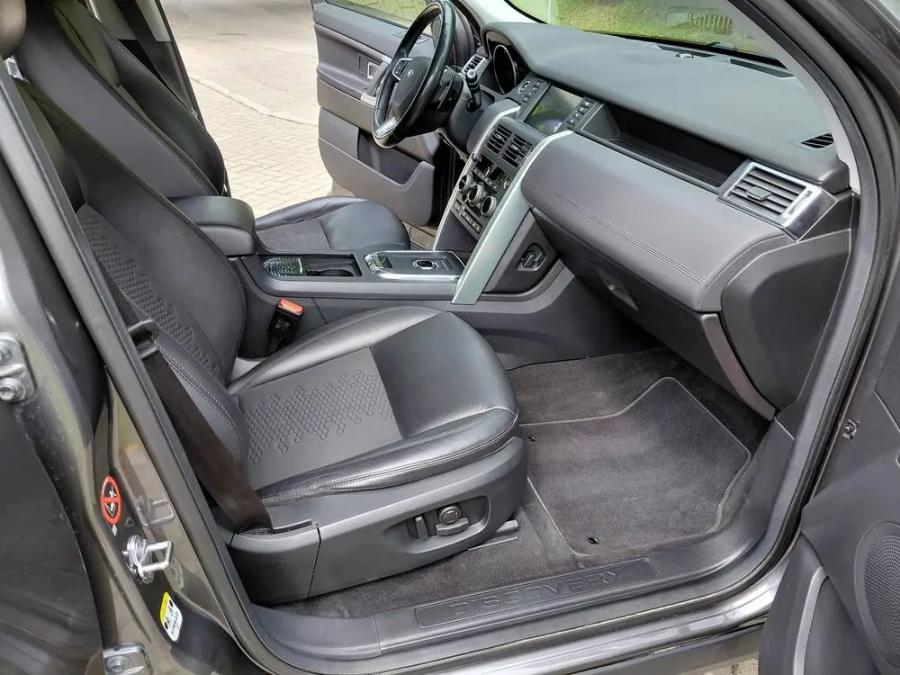 Серый Ленд Ровер Discovery Sport 2018 в Талси, объемом двигателя 2.00 л и пробегом 138 тыс. км за 12950 €, фото 8 на AUTOMOTO.COM.LV