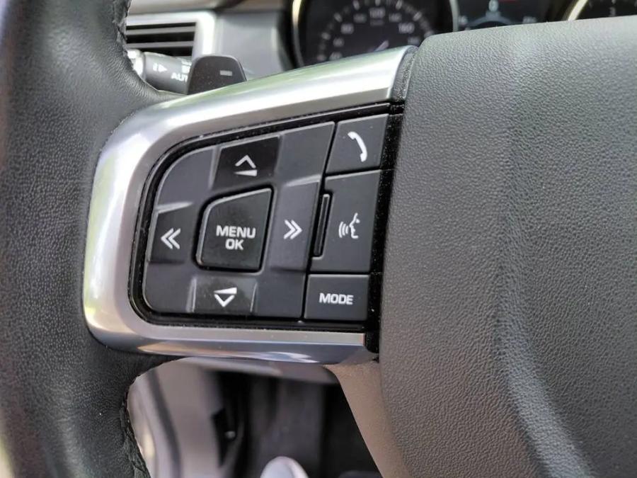 Серый Ленд Ровер Discovery Sport 2018 в Талси, объемом двигателя 2.00 л и пробегом 138 тыс. км за 12950 €, фото 17 на AUTOMOTO.COM.LV