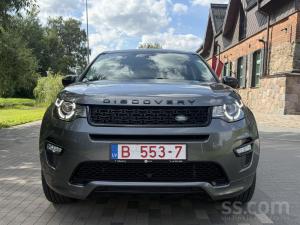 Pelēks Land Rover Discovery Sport 2018 Rēzekne, ar dzinēja tilpumu 2.00 L un nobraukumu 241 tūkst. km par 12990 €, foto  vietnē AUTOMOTO.COM.LV