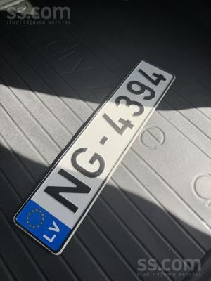 Pelēks Land Rover Discovery Sport 2018 Rēzekne, ar dzinēja tilpumu 2.00 L un nobraukumu 241 tūkst. km par 12990 €, foto 23 vietnē AUTOMOTO.COM.LV