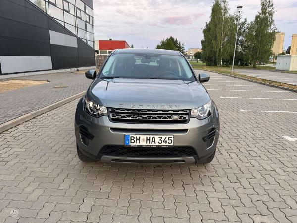 Pelēks Land Rover Discovery Sport 2018 Panevēža, ar dzinēja tilpumu 2.00 L un nobraukumu 171 tūkst. km par 12200 €, foto 2 vietnē AUTOMOTO.COM.LV
