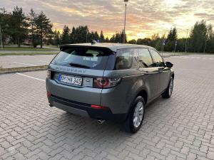 Pelēks Land Rover Discovery Sport 2018 Panevēža, ar dzinēja tilpumu 2.00 L un nobraukumu 171 tūkst. km par 12200 €, foto 4 vietnē AUTOMOTO.COM.LV
