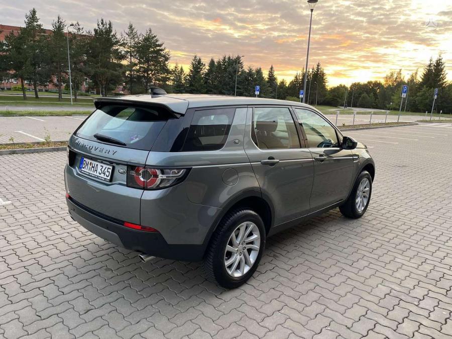 Pelēks Land Rover Discovery Sport 2018 Panevēža, ar dzinēja tilpumu 2.00 L un nobraukumu 171 tūkst. km par 12200 €, foto 7 vietnē AUTOMOTO.COM.LV