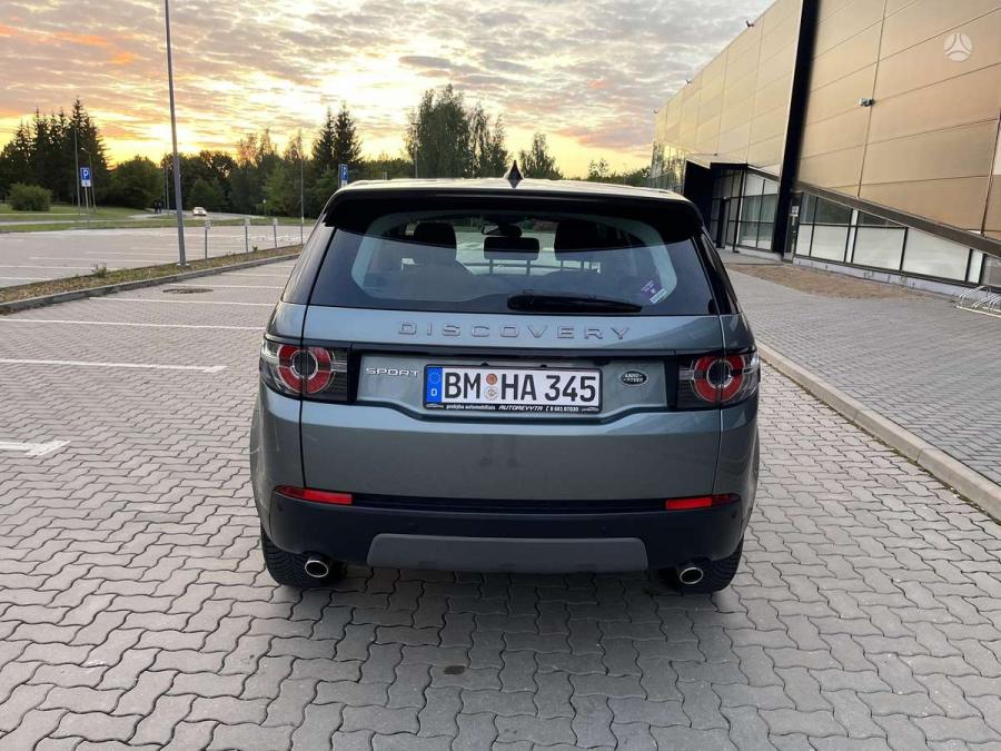 Pelēks Land Rover Discovery Sport 2018 Panevēža, ar dzinēja tilpumu 2.00 L un nobraukumu 171 tūkst. km par 12200 €, foto 14 vietnē AUTOMOTO.COM.LV