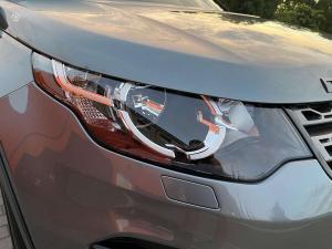 Pelēks Land Rover Discovery Sport 2018 Panevēža, ar dzinēja tilpumu 2.00 L un nobraukumu 171 tūkst. km par 12200 €, foto 20 vietnē AUTOMOTO.COM.LV