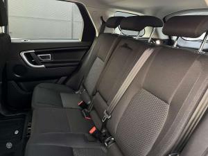 Pelēks Land Rover Discovery Sport 2018 Panevēža, ar dzinēja tilpumu 2.00 L un nobraukumu 171 tūkst. km par 12200 €, foto 27 vietnē AUTOMOTO.COM.LV