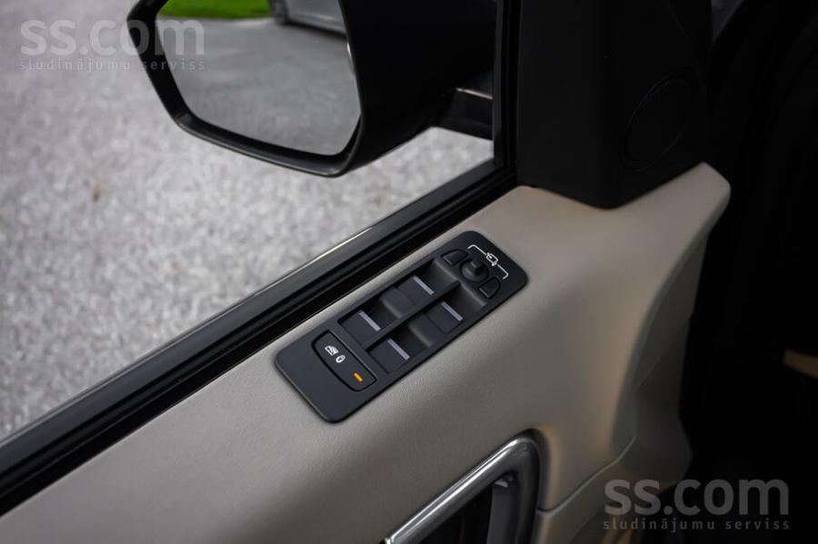Серый Ленд Ровер Discovery Sport 2018 в Елгава, объемом двигателя 2.00 л и пробегом 0 тыс. км за 12500 €, фото 17 на AUTOMOTO.COM.LV