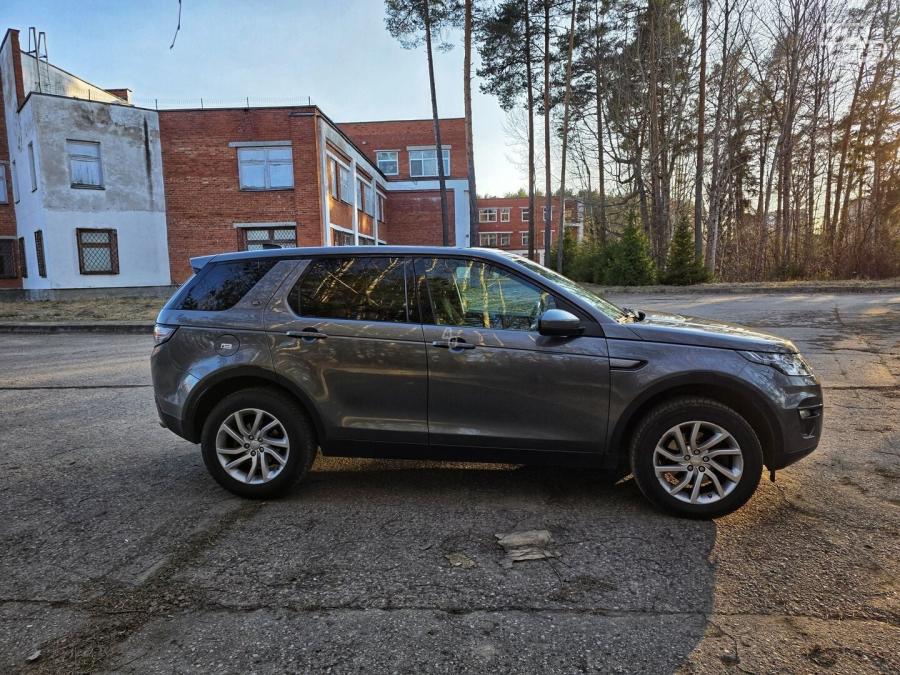 Серый Ленд Ровер Discovery Sport 2019 в Мариямполе, объемом двигателя 2.00 л и пробегом 205 тыс. км за 11999 €, фото 2 на AUTOMOTO.COM.LV