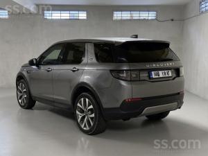 Grey Land Rover Discovery Sport 2019 in Riga, with an engine capacity of 2.00 L and mileage of 181 thousand km for 15200 €, photo 5 on AUTOMOTO.COM.LV