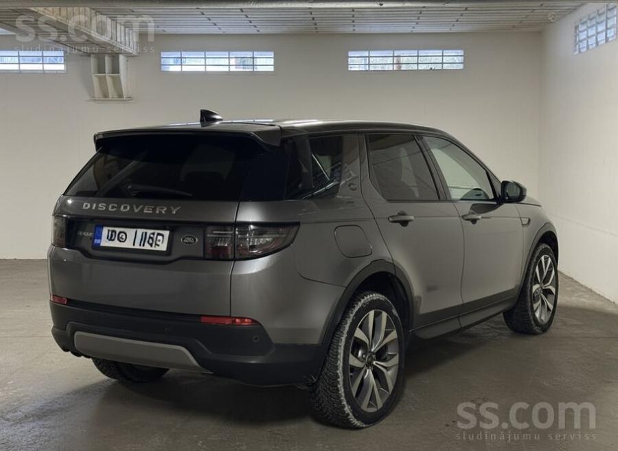 Grey Land Rover Discovery Sport 2019 in Riga, with an engine capacity of 2.00 L and mileage of 181 thousand km for 15200 €, photo 6 on AUTOMOTO.COM.LV