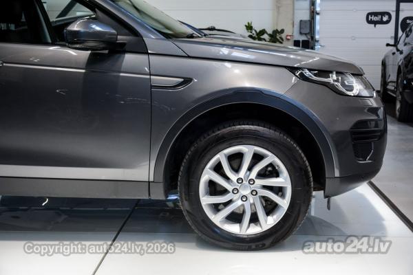 Pelēks Land Rover Discovery Sport 2019 Tallina, ar dzinēja tilpumu 2.00 L un nobraukumu 85 tūkst. km par 17900 €, foto 7 vietnē AUTOMOTO.COM.LV