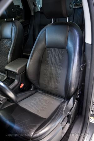 Pelēks Land Rover Discovery Sport 2019 Tallina, ar dzinēja tilpumu 2.00 L un nobraukumu 85 tūkst. km par 17900 €, foto 9 vietnē AUTOMOTO.COM.LV