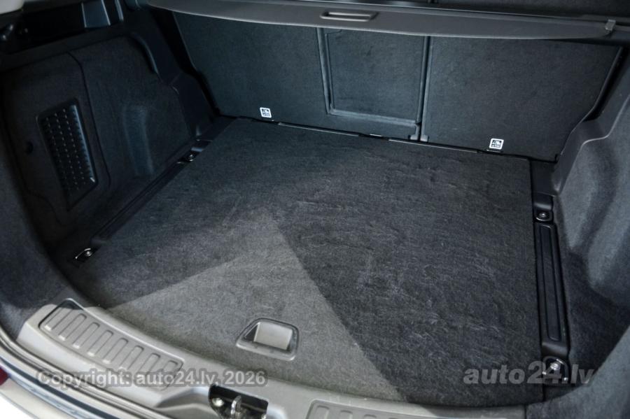 Pelēks Land Rover Discovery Sport 2019 Tallina, ar dzinēja tilpumu 2.00 L un nobraukumu 85 tūkst. km par 17900 €, foto 27 vietnē AUTOMOTO.COM.LV