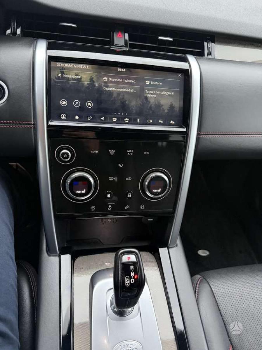 Серый Ленд Ровер Discovery Sport 2019 в Вильнюс, объемом двигателя 2.00 л и пробегом 127 тыс. км за 16450 €, фото 39 на AUTOMOTO.COM.LV