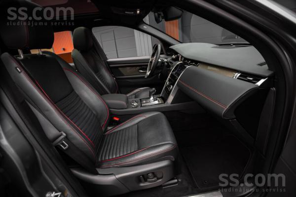 Grey Land Rover Discovery Sport 2019 in Jelgava, with an engine capacity of 2.00 L and mileage of 0 thousand km for 16700 €, photo 8 on AUTOMOTO.COM.LV
