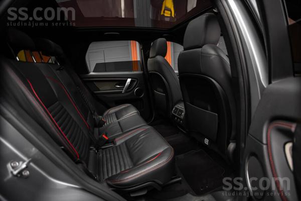 Grey Land Rover Discovery Sport 2019 in Jelgava, with an engine capacity of 2.00 L and mileage of 0 thousand km for 16700 €, photo 10 on AUTOMOTO.COM.LV