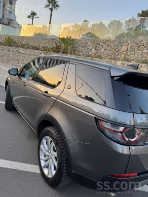 Grey Land Rover Discovery Sport 2019 in Riga, with an engine capacity of 2.00 L and mileage of 0 thousand km for 13749 €, photo 11 on AUTOMOTO.COM.LV