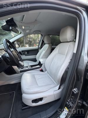 Grey Land Rover Discovery Sport 2019 in Riga, with an engine capacity of 2.00 L and mileage of 0 thousand km for 13749 €, photo 16 on AUTOMOTO.COM.LV