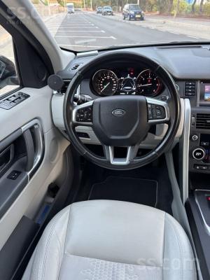 Grey Land Rover Discovery Sport 2019 in Riga, with an engine capacity of 2.00 L and mileage of 0 thousand km for 13749 €, photo 27 on AUTOMOTO.COM.LV