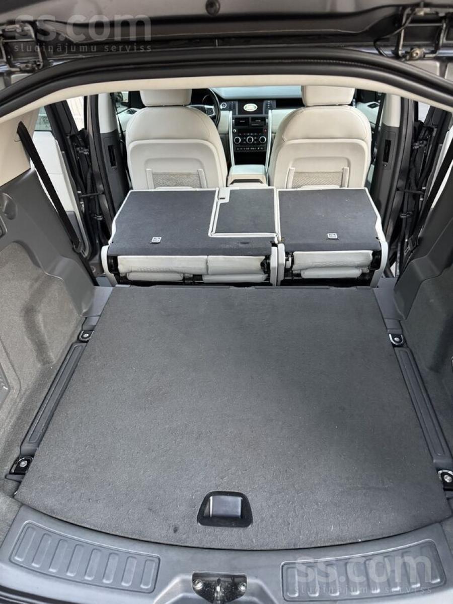 Grey Land Rover Discovery Sport 2019 in Riga, with an engine capacity of 2.00 L and mileage of 0 thousand km for 13749 €, photo 33 on AUTOMOTO.COM.LV