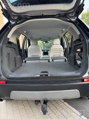 Grey Land Rover Discovery Sport 2019 in Riga, with an engine capacity of 2.00 L and mileage of 0 thousand km for 13749 €, photo 34 on AUTOMOTO.COM.LV