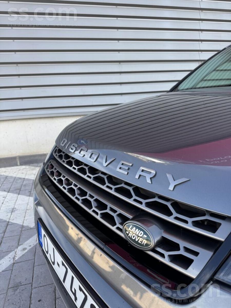 Pelēks Land Rover Discovery Sport 2019 Rīga, ar dzinēja tilpumu 2.00 L un nobraukumu 215 tūkst. km par 12999 €, foto 4 vietnē AUTOMOTO.COM.LV