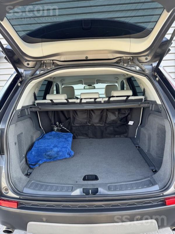 Grey Land Rover Discovery Sport 2019 in Riga, with an engine capacity of 2.00 L and mileage of 215 thousand km for 12999 €, photo 10 on AUTOMOTO.COM.LV