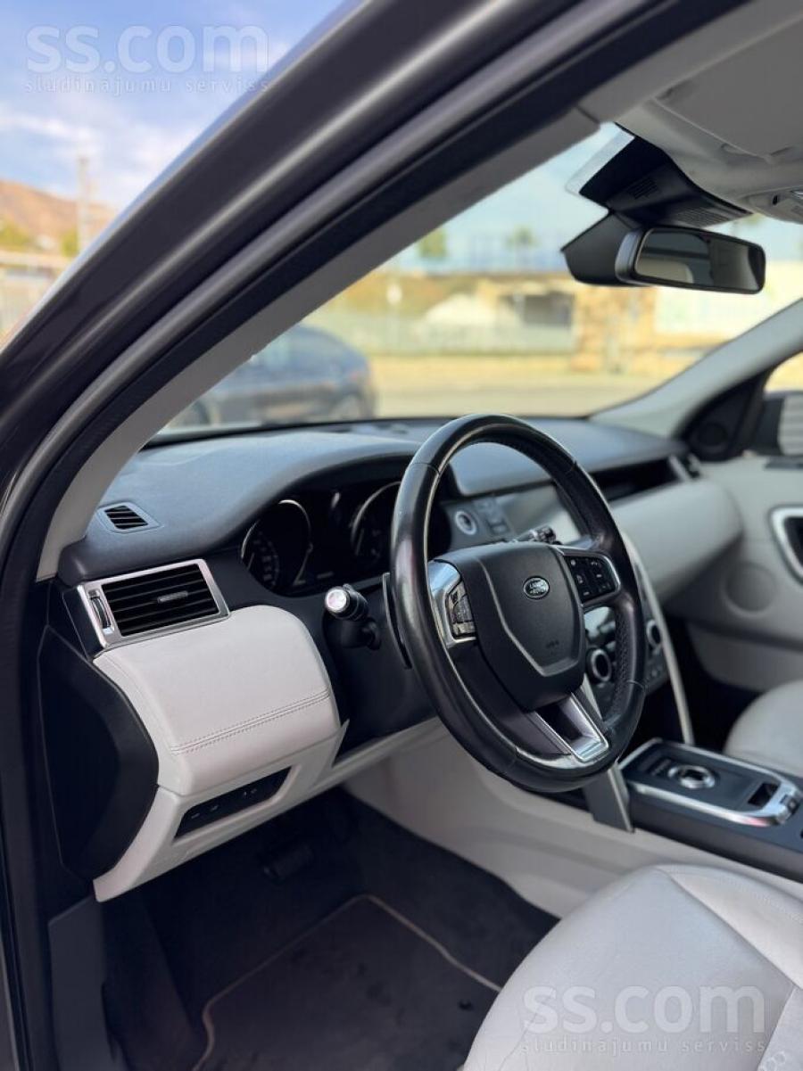 Pelēks Land Rover Discovery Sport 2019 Rīga, ar dzinēja tilpumu 2.00 L un nobraukumu 215 tūkst. km par 12999 €, foto 19 vietnē AUTOMOTO.COM.LV