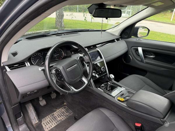 Pelēks Land Rover Discovery Sport 2020 Tauragė, ar dzinēja tilpumu 2.00 L un nobraukumu 140 tūkst. km par 12300 €, foto 9 vietnē AUTOMOTO.COM.LV