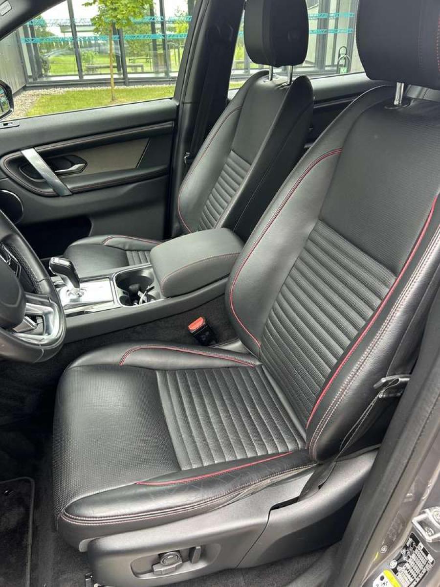 Pelēks Land Rover Discovery Sport 2020 Tauragė, ar dzinēja tilpumu 2.00 L un nobraukumu 162 tūkst. km par 14600 €, foto 14 vietnē AUTOMOTO.COM.LV