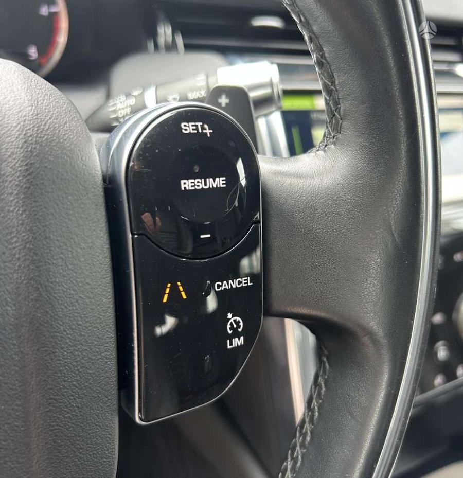 Pelēks Land Rover Discovery Sport 2020 Tauragė, ar dzinēja tilpumu 2.00 L un nobraukumu 162 tūkst. km par 14600 €, foto 22 vietnē AUTOMOTO.COM.LV